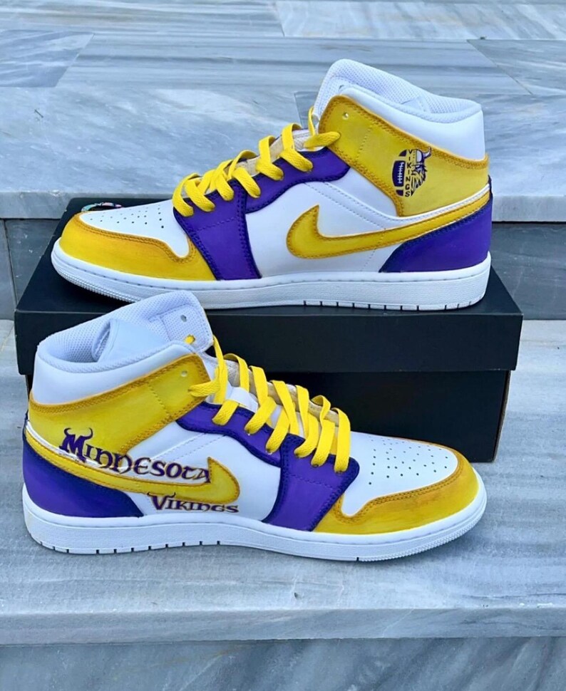 Custom Painted Jordan 1 Mid, Custom Jordans, Custom Painted Portrait ...