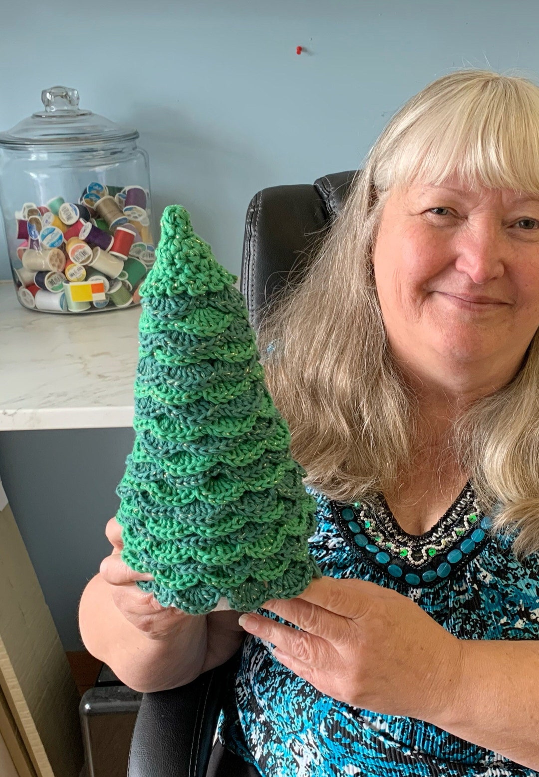 Crochet a Small Christmas Tree Free Pattern • Craftdrawer
