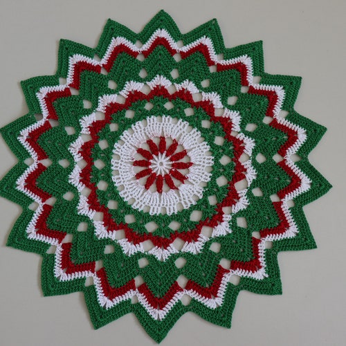 Beautiful Crochet Christmas Spirit Doily PATTERN PDF - Etsy
