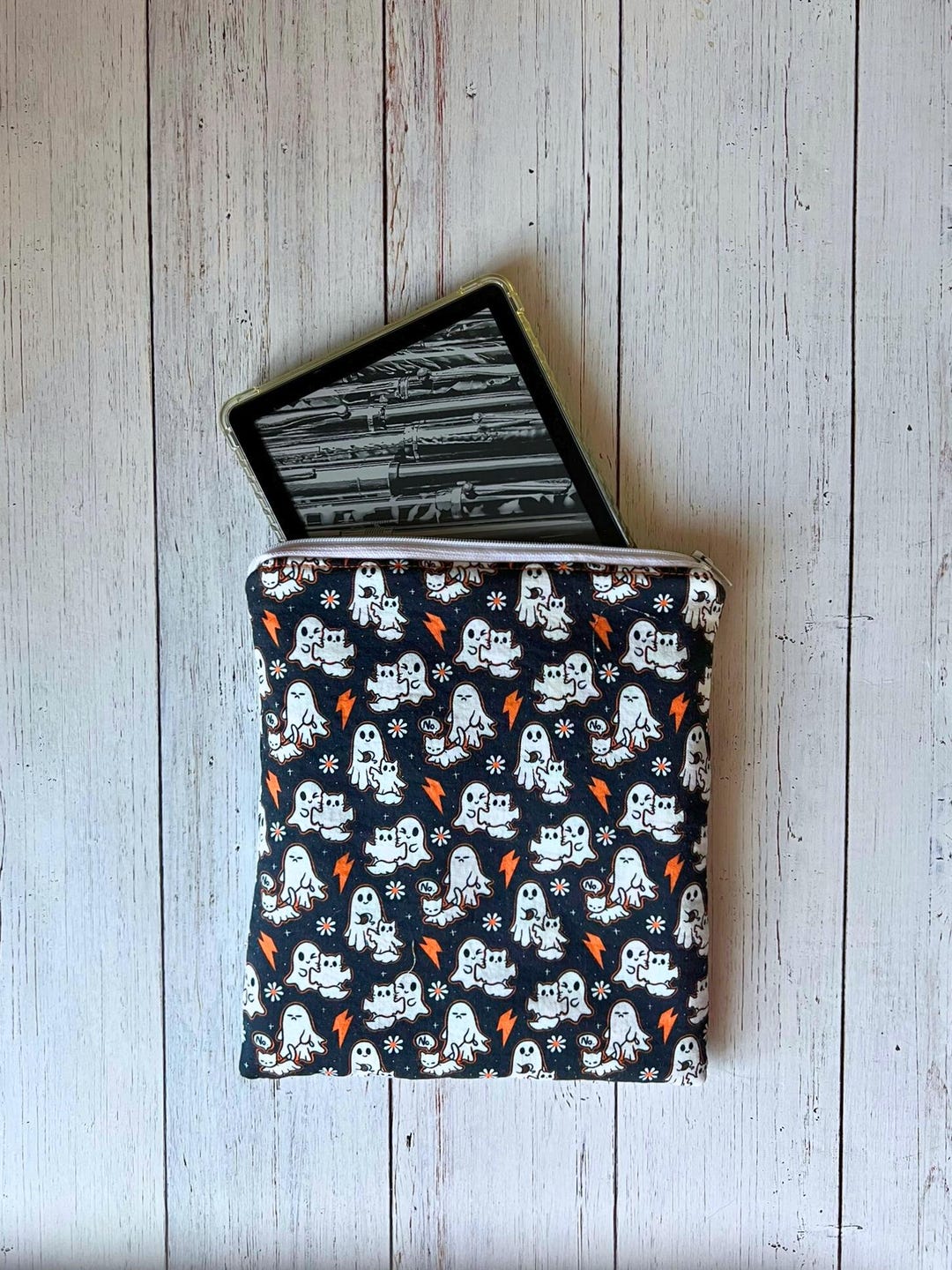 Ghost and Cat Ereader Sleeve Wide| Padded Zippered Pouch - Etsy