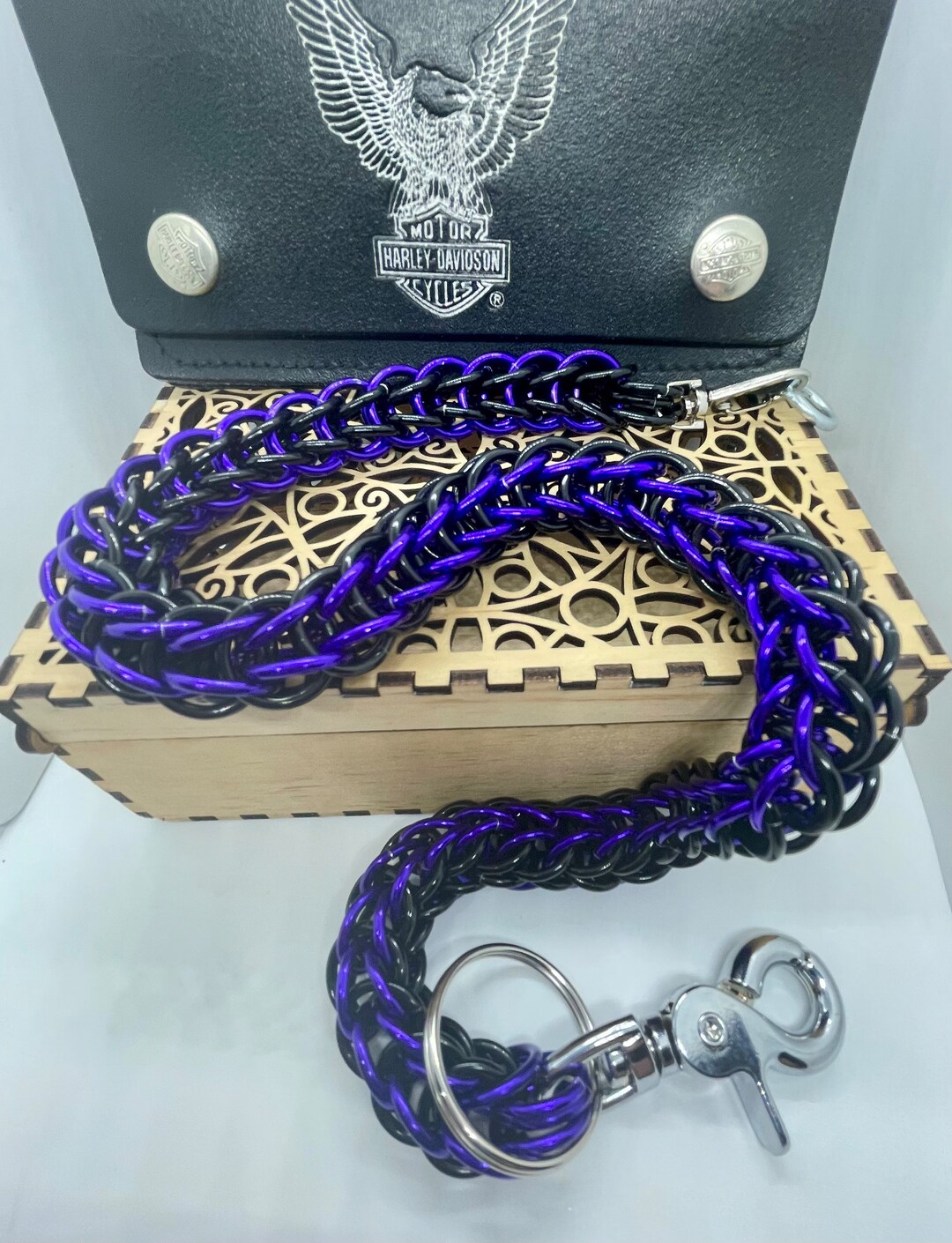 Full Persian Wallet Chain, Wallet Security Chain, Black and Purple ...