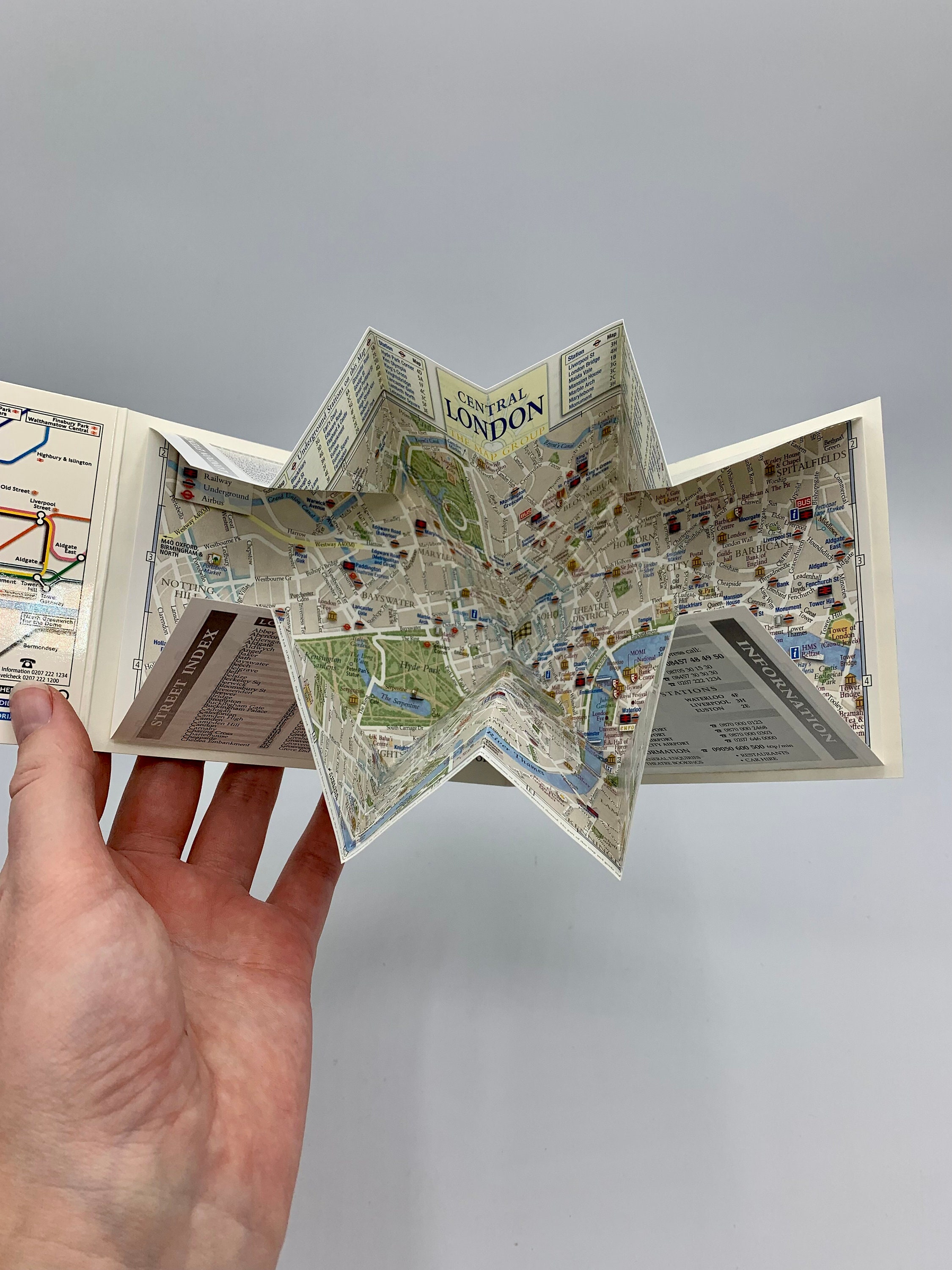 BURBERRY Pop up Map of London England Classic Nova Check Fold Out Map ...