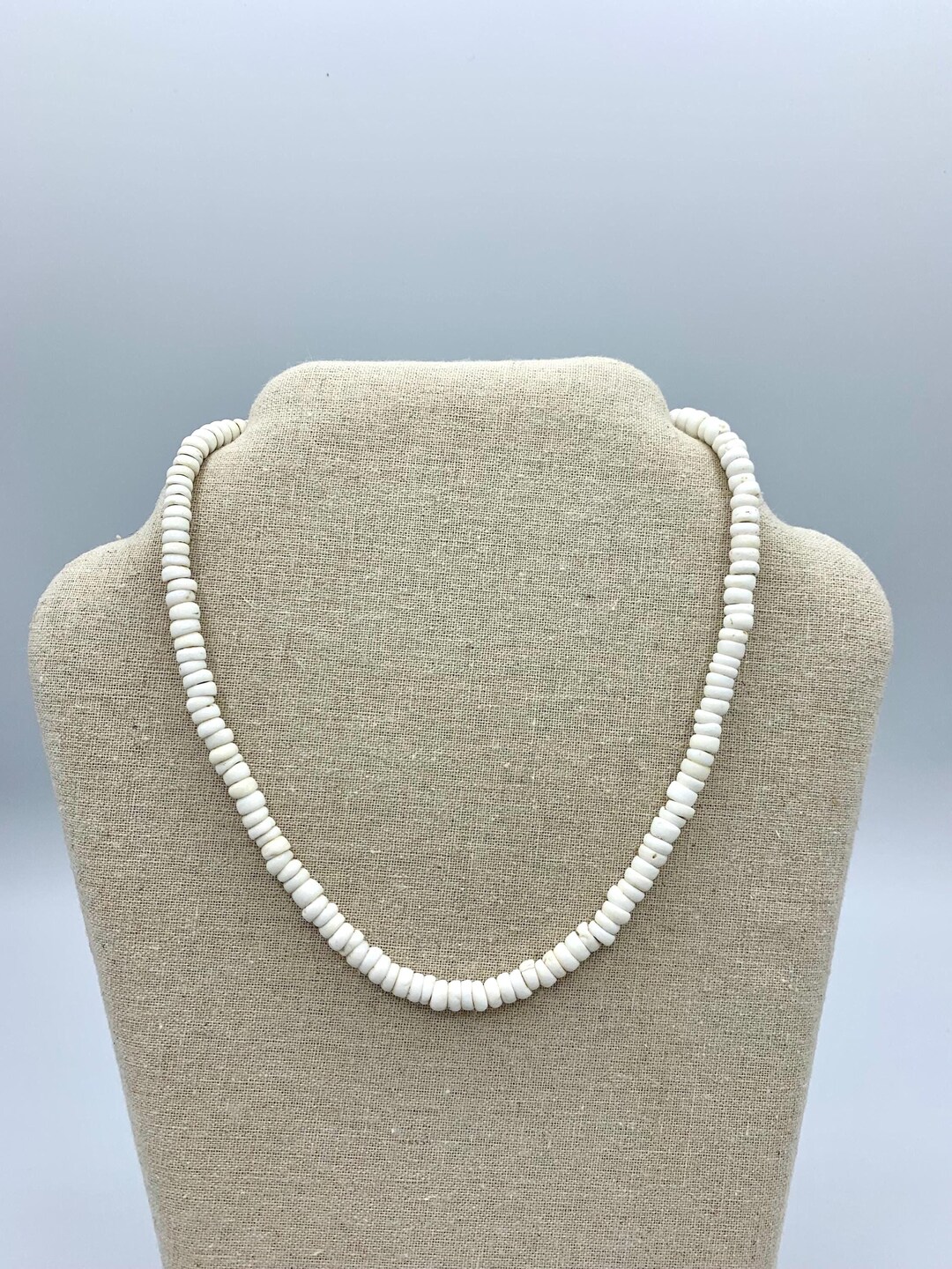 Puka Shell CHOKER Necklace - Beachy Natural Vibe - Vintage - Gold Tone ...