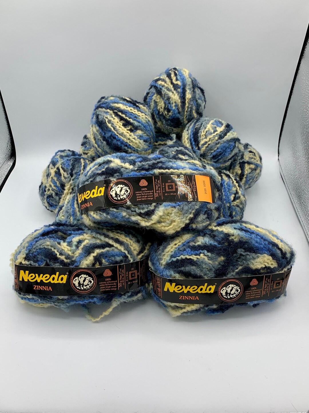 16 Balls of NEVEDA Zinnia 100% Vintage Pure Virgin Natural Wool Lot 692 ...