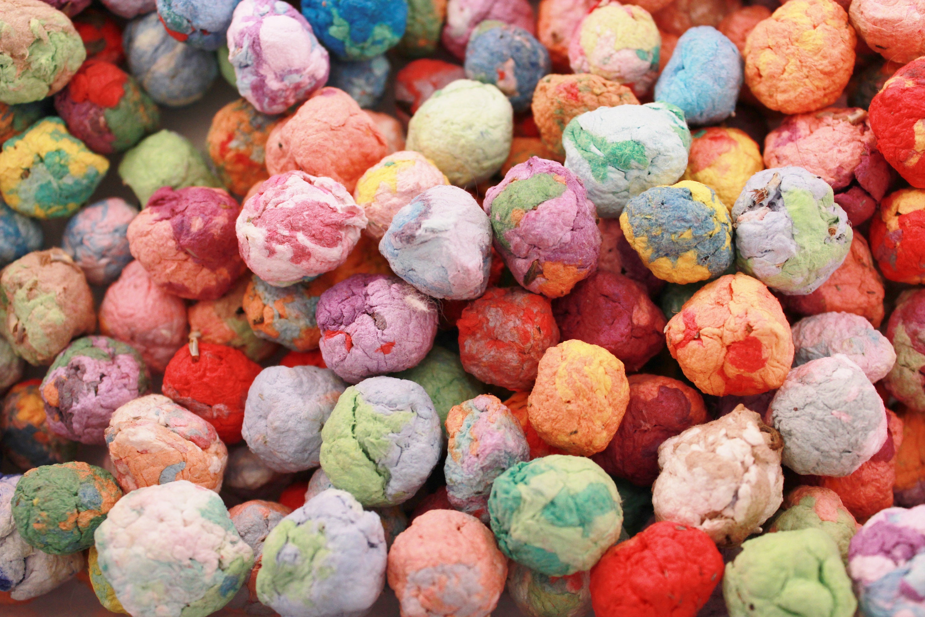 40 Wildflower Seed Bombs / Seed Ball Plantable Paper Rainbow - Etsy UK