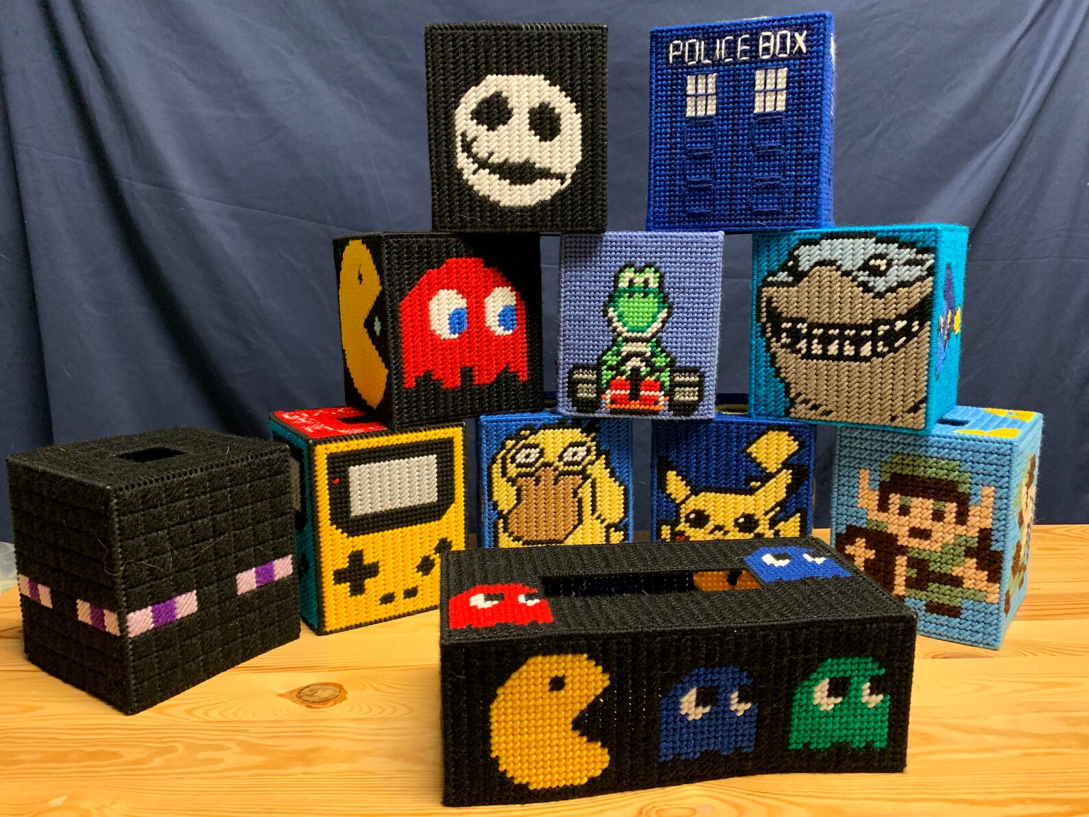 Nintendo Game Boy Boutique Style Plastic Canvas Tissue Topper Multi ...