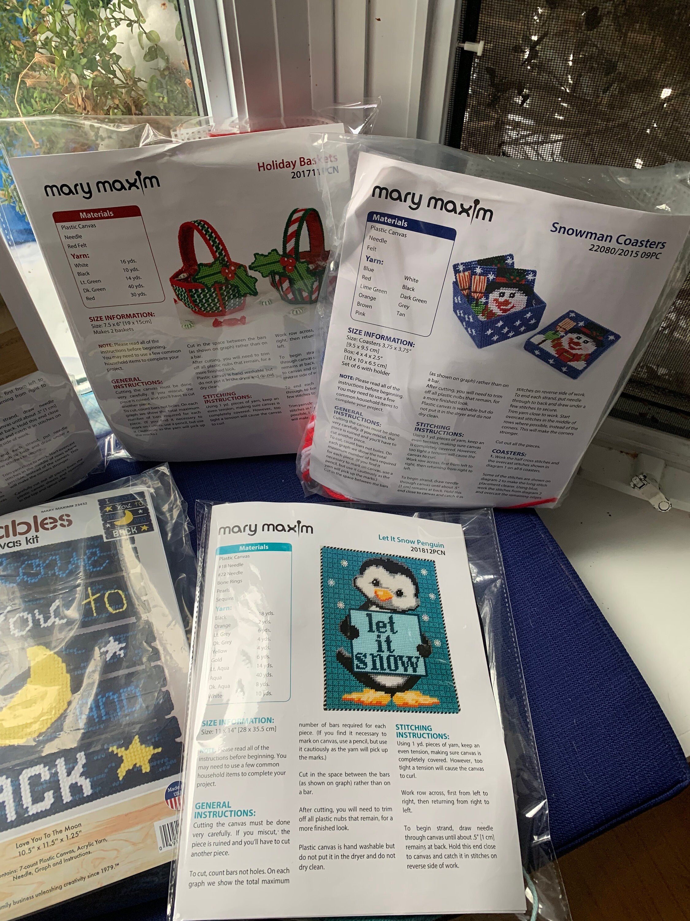 Mary Maxim Plastic Canvas Kit "winter Cardinal Tissue Topper" - Etsy