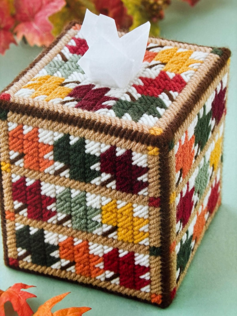 Plastic Canvas Pattern in 7 Count Beautiful Autumn Leaves Boutique ...