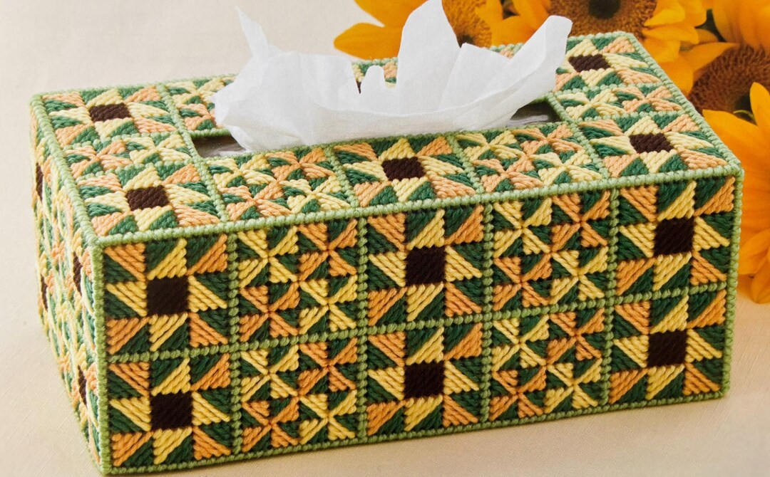 Plastic Canvas Pattern in 7 Count Sunflower Pinwheel Long Style Tissue ...