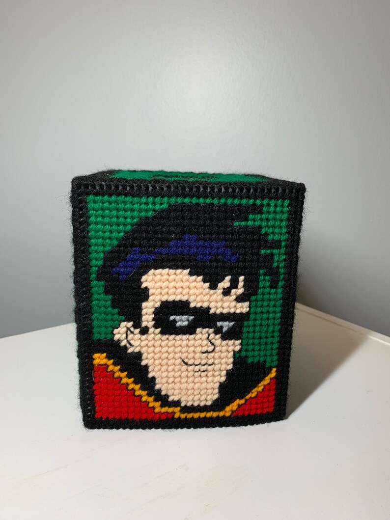 DC Comics "robin" Boutique Style Plastic Canvas Tissue Topper Green ...