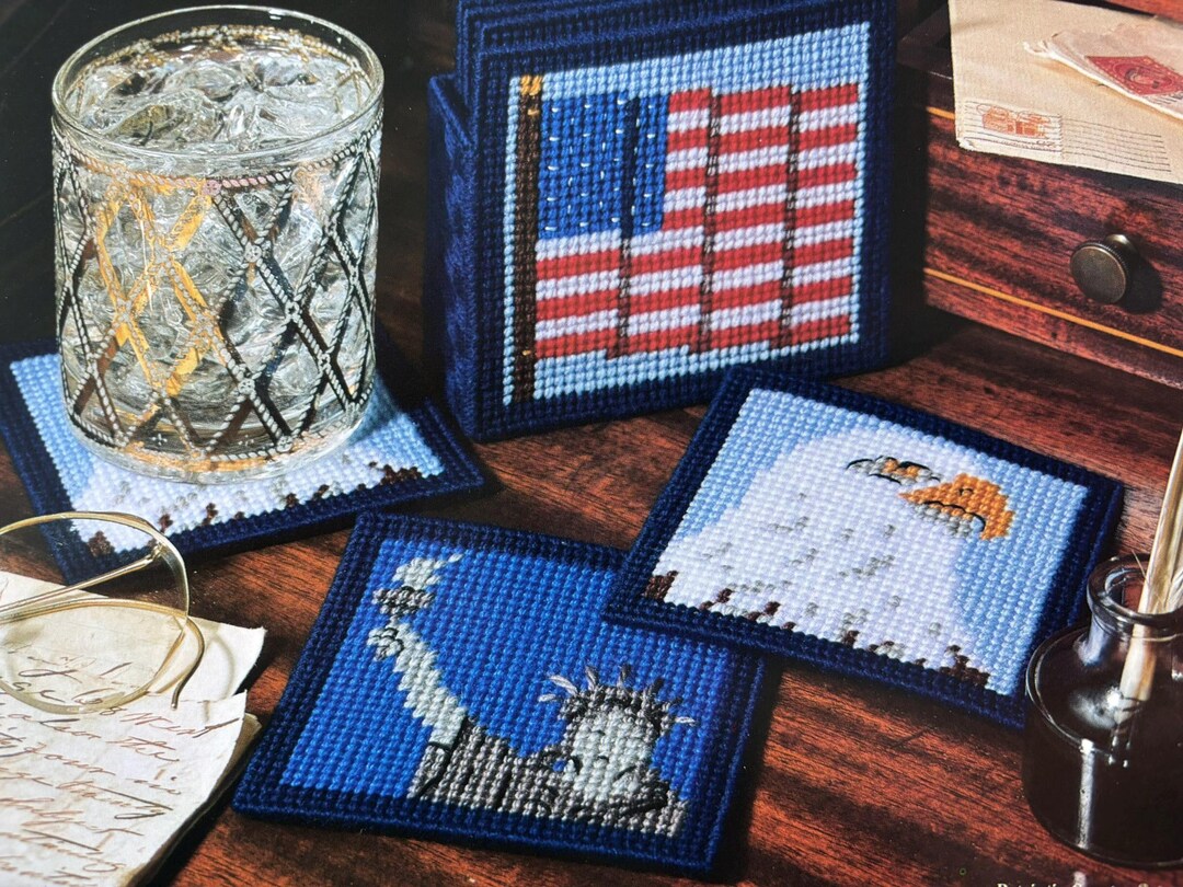 Plastic Canvas Pattern in 7 Count Patriotic USA Coasters and Holder ...