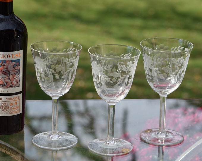 Vintage Etched Tall Wine Glasses Set Of 4 Floral Etched Wine Etsy