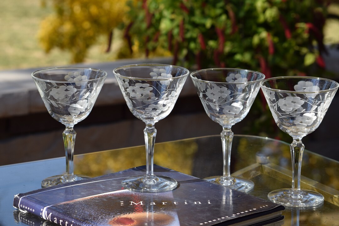 4 Vintage Etched Flower Cocktail Glasses, Nick and Nora, 6oz - Etsy