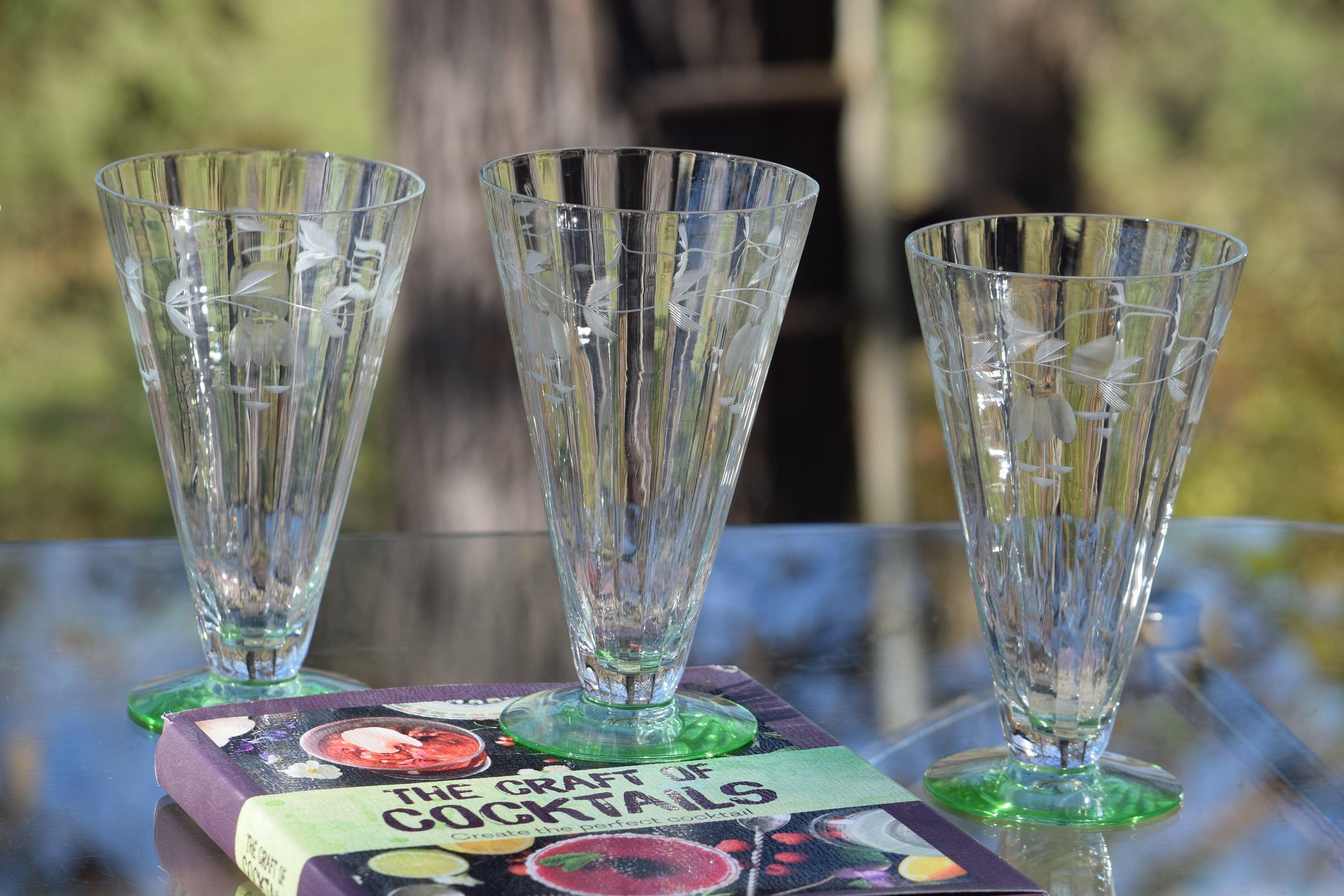 4 Vintage Etched Cocktail glasses, Set of 4, Vintage Green Foot ...