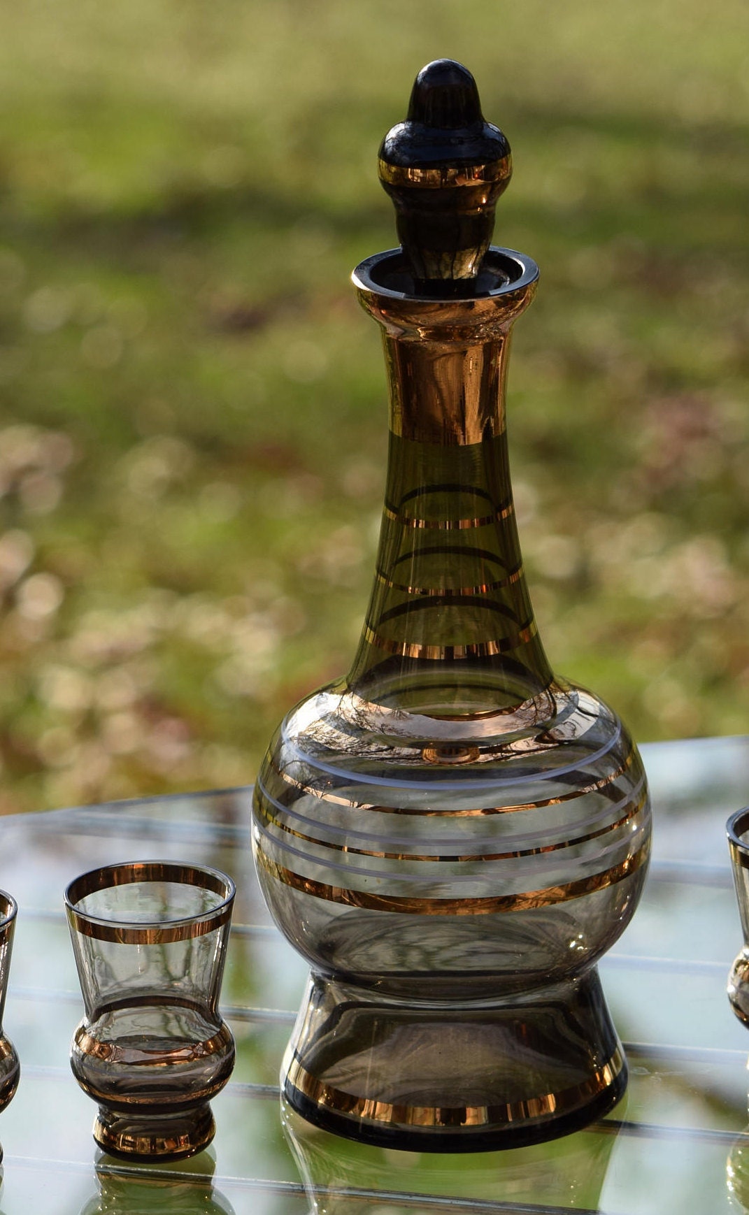 Vintage Brown And Gold Glass Liquor Wine Decanter With 6 Shot Glasses Vintage Blown Glass