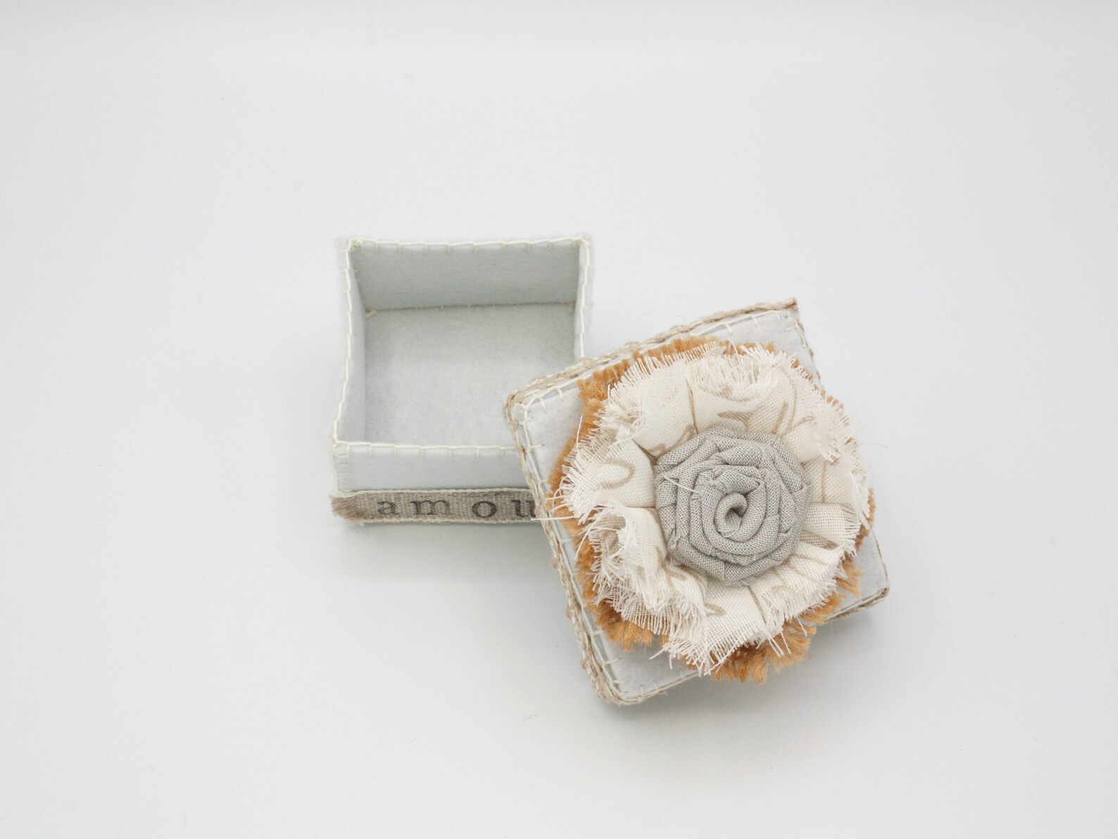 Felt Needle Cushion, Pin Storage Box - Etsy