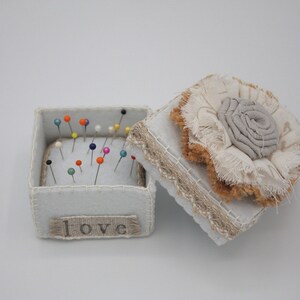 Felt Needle Cushion, Pin Storage Box - Etsy