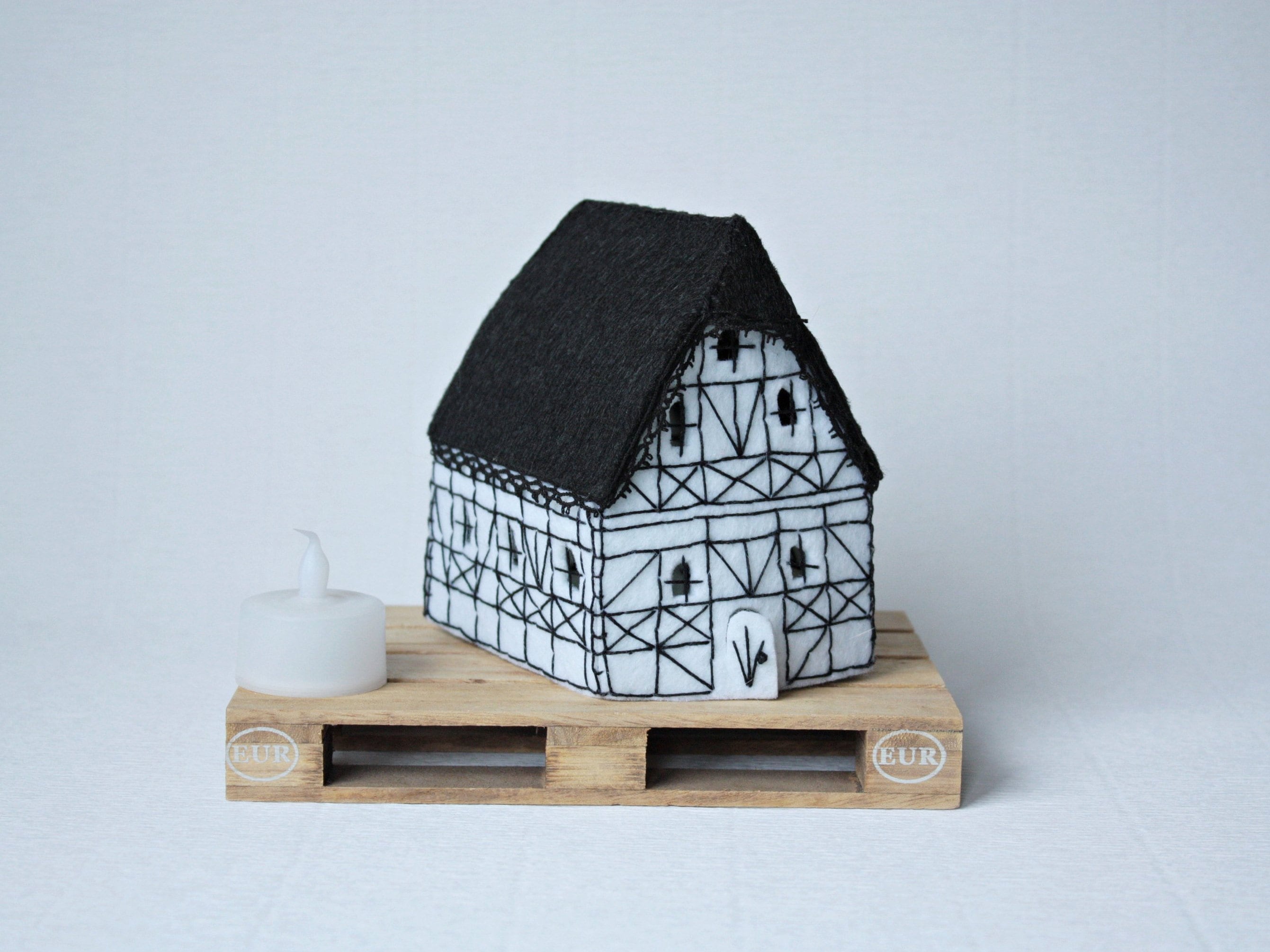 Mini Felt House, Lighted House Decor - Etsy