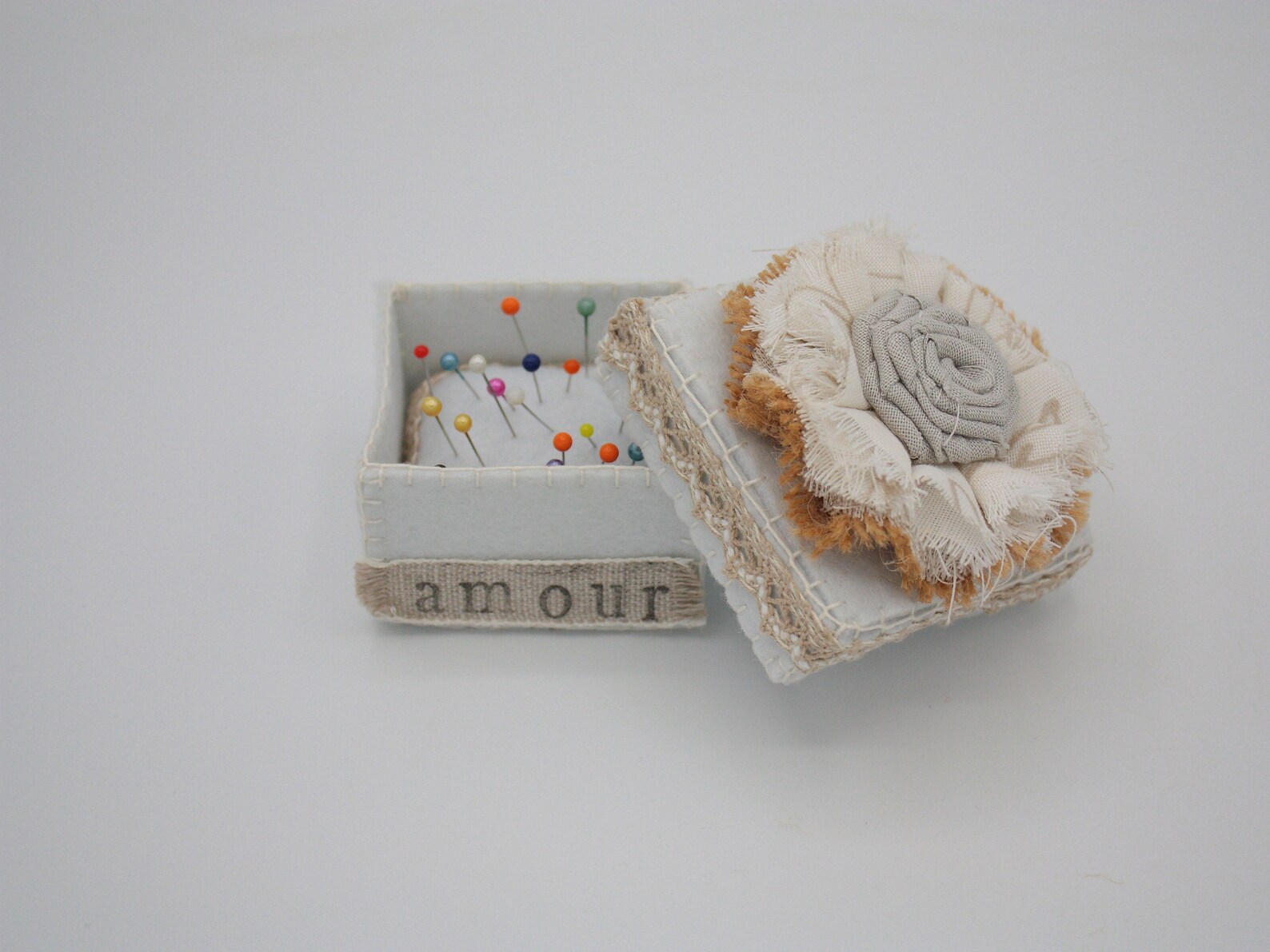 Felt Needle Cushion Pin Storage Box - Etsy
