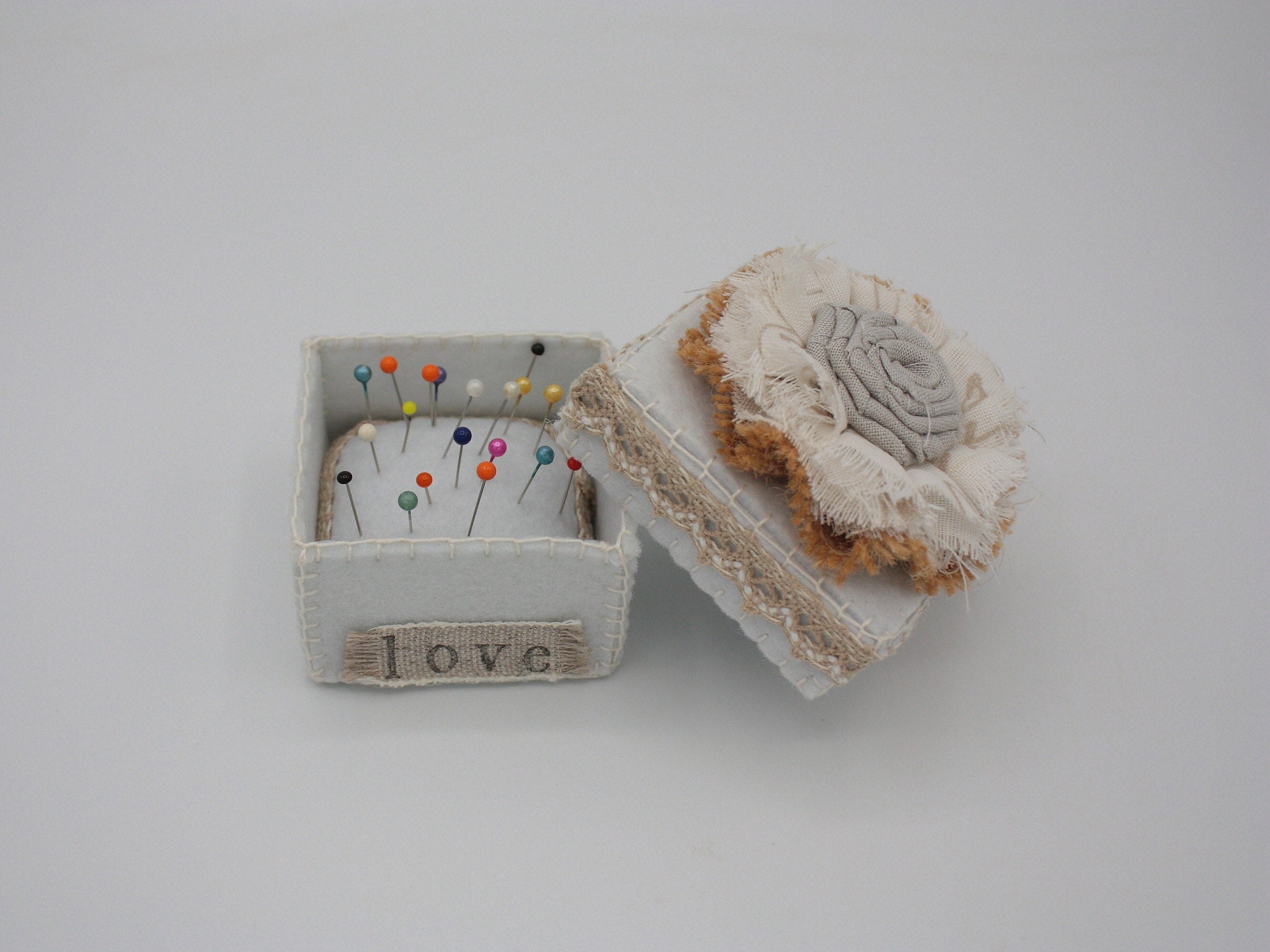 Felt needle cushion pin storage box | Etsy