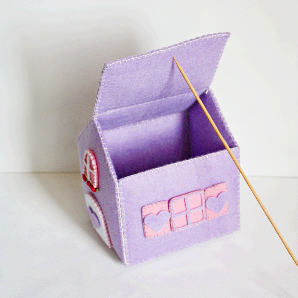 House Shaped Box of Felt, Toys Organizer - Etsy
