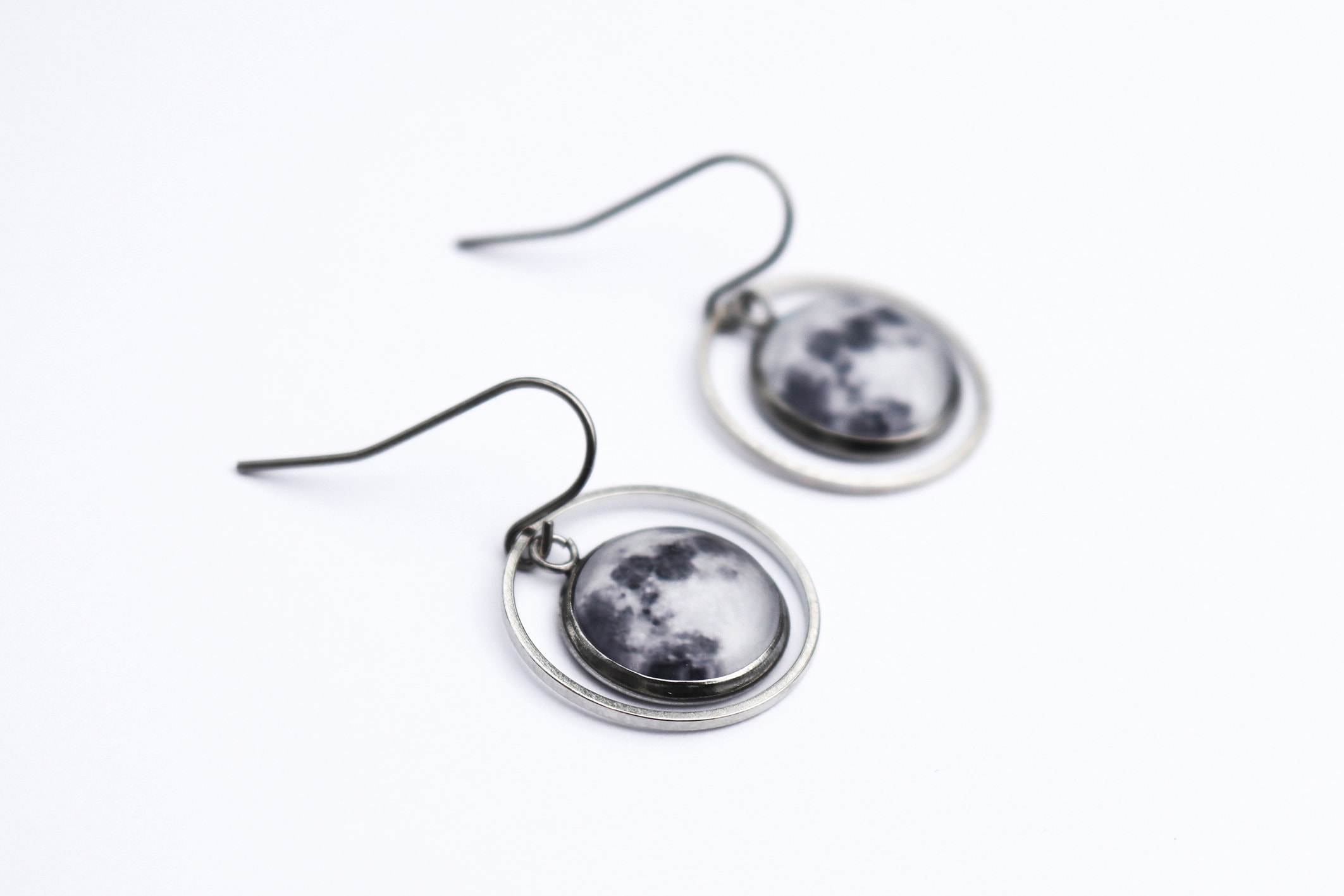 Full Moon Earrings / Silver Moon Earrings / Minimalist Circle Earrings ...