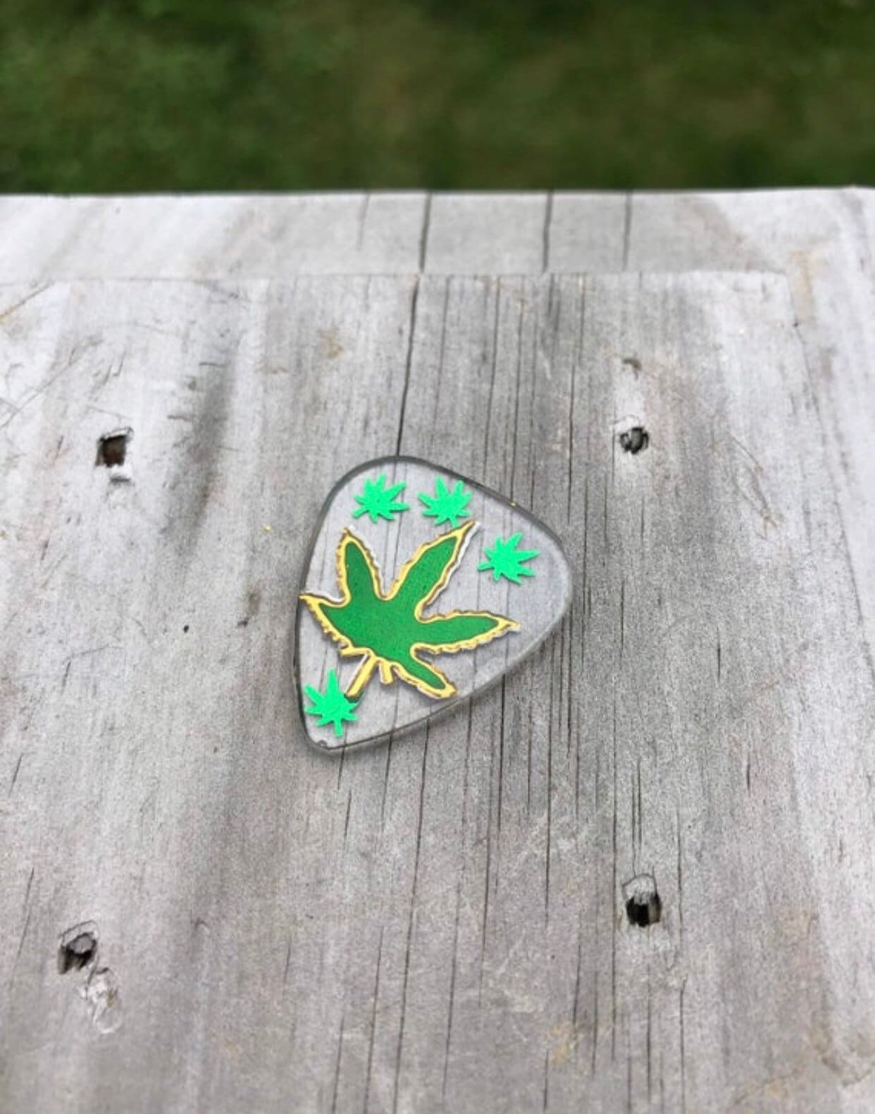 PERSONALIZADO 420 Guitarra Pick Weed Leaf Marihuana Leaves - Etsy España
