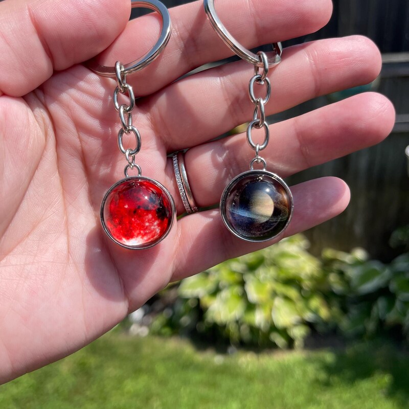 Planet Mars Keychain - Etsy