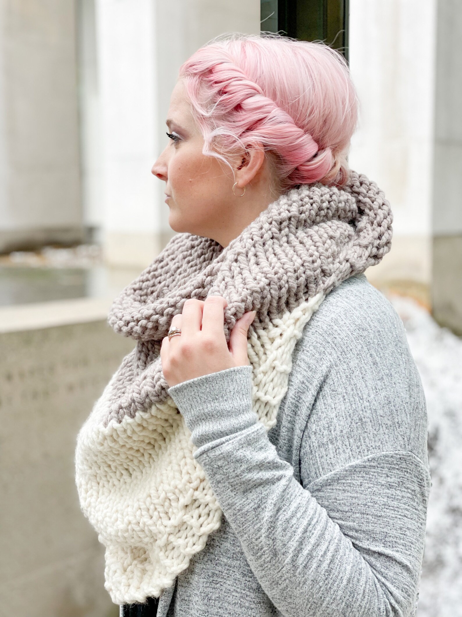 KNITTING PATTERN ** Snow Cap Triangle Scarf, Two-tone Knit Scarf, Two ...