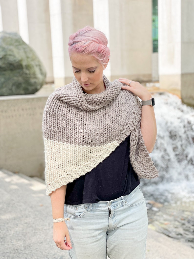 KNITTING PATTERN ** Snow Cap Triangle Scarf, Two-tone Knit Scarf, Two ...