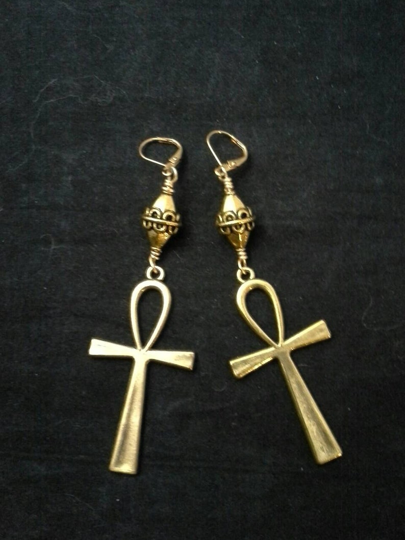 Beautiful Gold Ankh Symbol Earrings. - Etsy