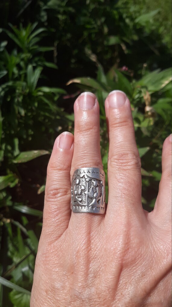 vintage silver shield - Gem