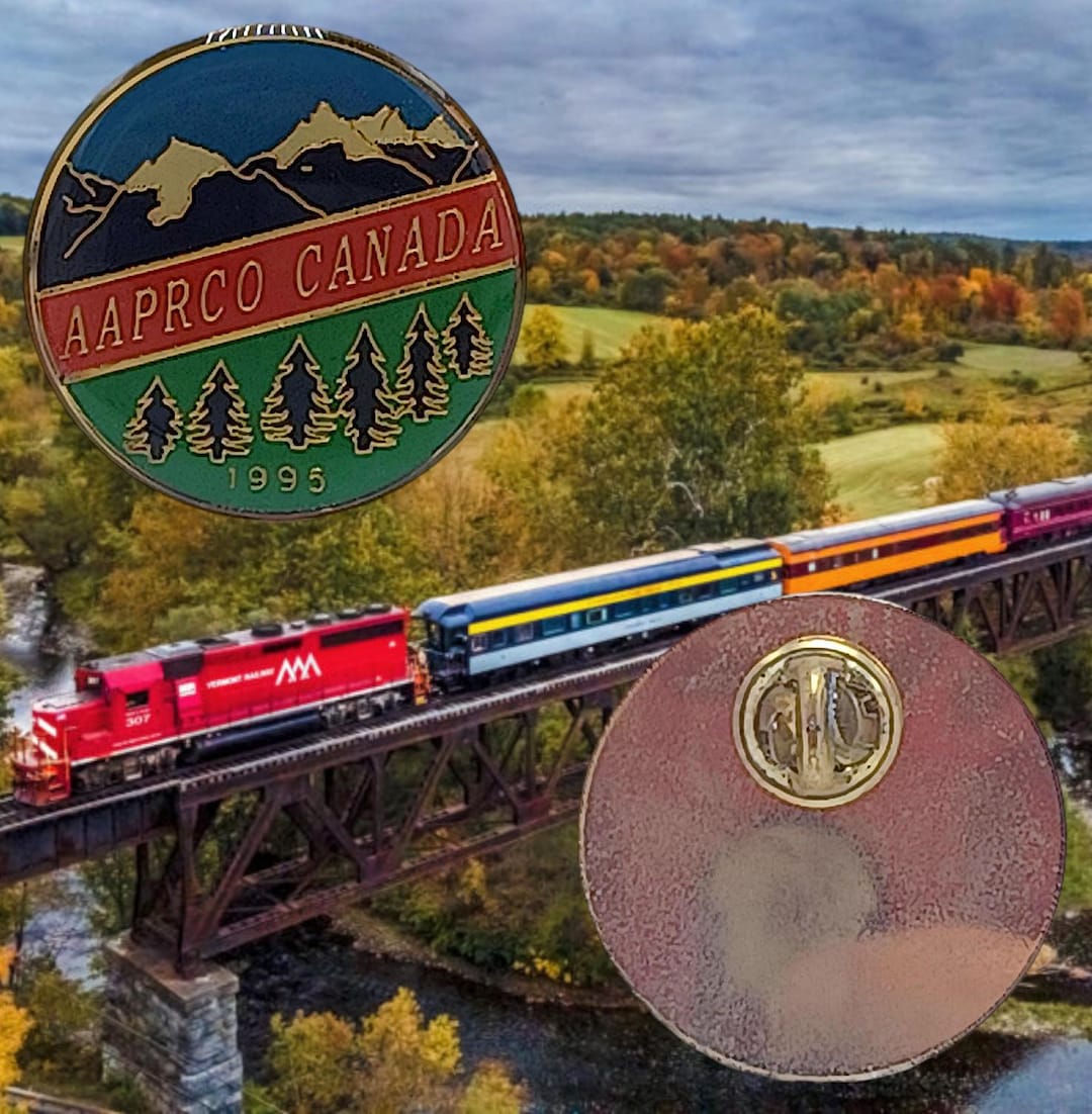 1995 RAILROAD PIN AAPRCO American Association of Private Railcar Owners ...