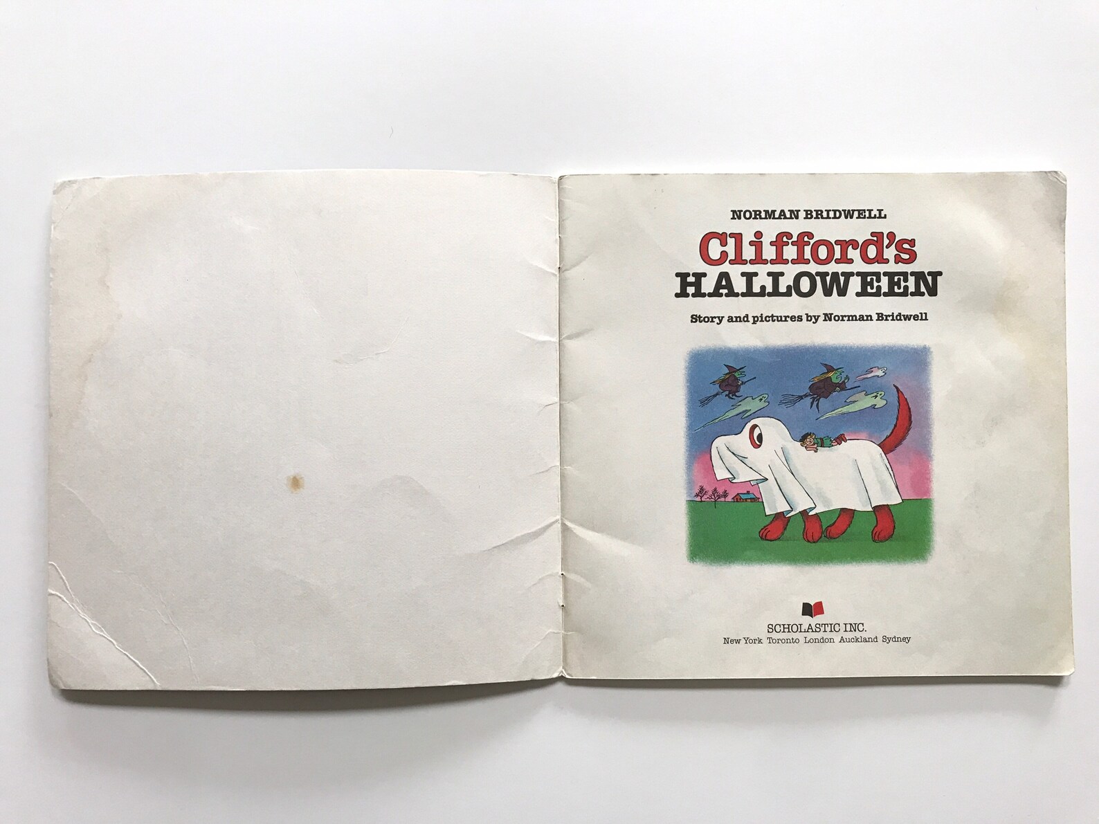 Cliffords Halloween Book 1986 Kids Children Spooky Season - Etsy