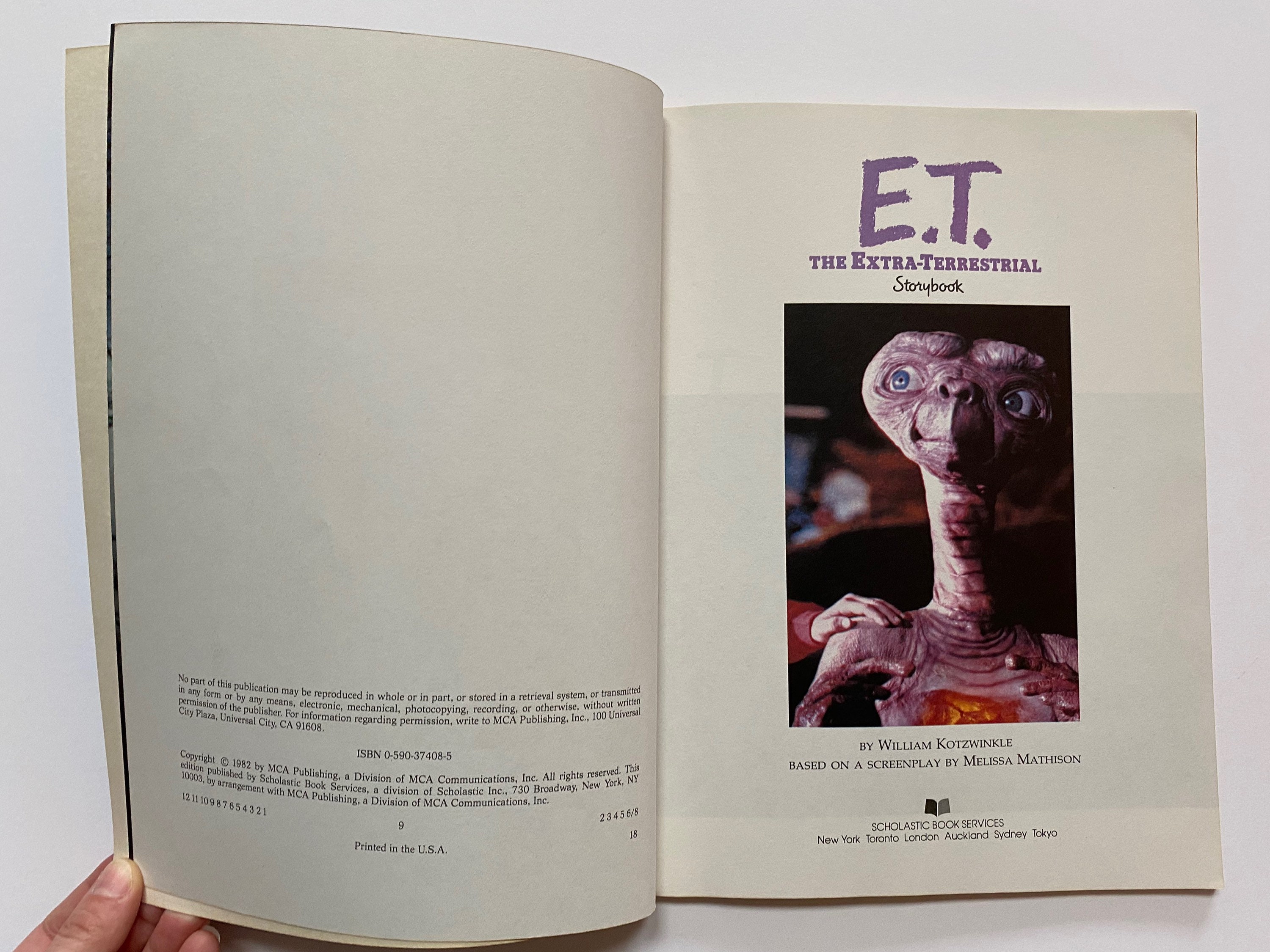 ET the Extra Terrestrial Storybook 1982 With Photos From the - Etsy