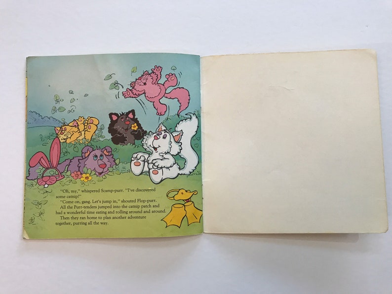 [TOMT][picture book][Late 80s- Early 90s] Cats in costumes like popple ...