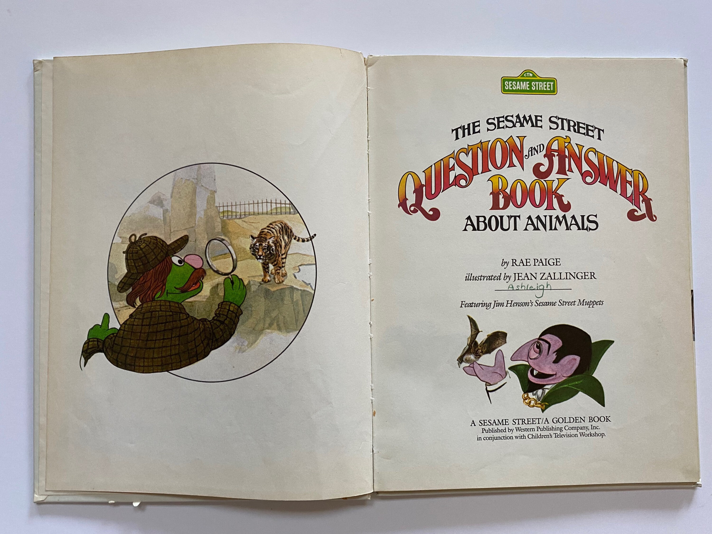 1983 Sesame Street Question and Answer Book About Animals Kids ...