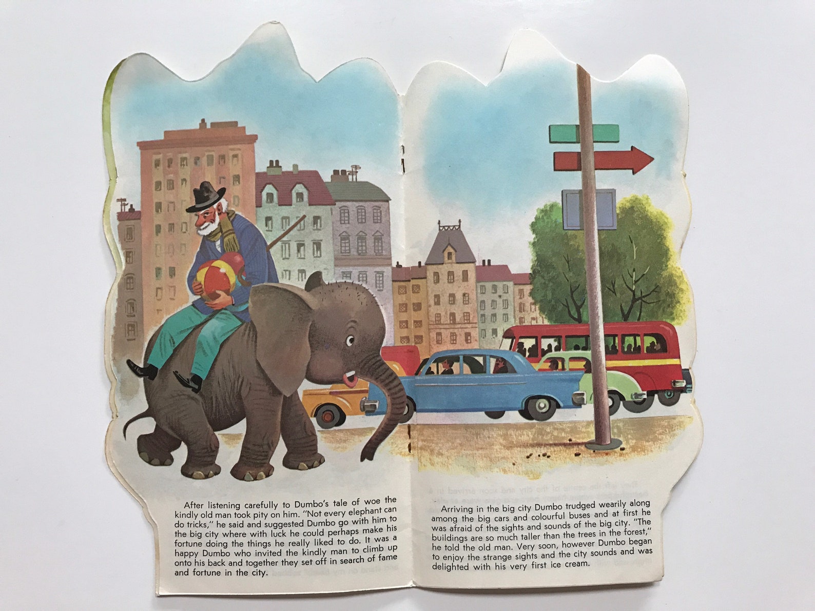 Dumbo the Circus Elephant Book Kids Children Cute Reading Story 60s 70s ...