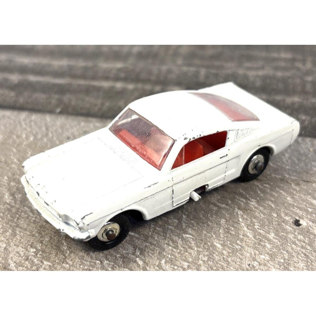Vintage 1966 LESNEY Matchbox Series No. 8 FORD MUSTANG "fastback" White ...