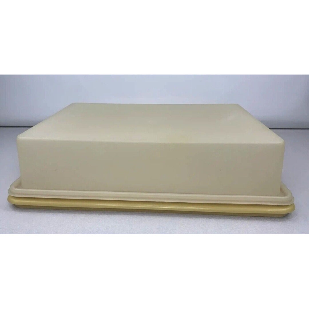 VTG Tupperware Cake Keeper Rectangle Harvest Gold # 622-3 With Lid #623 ...