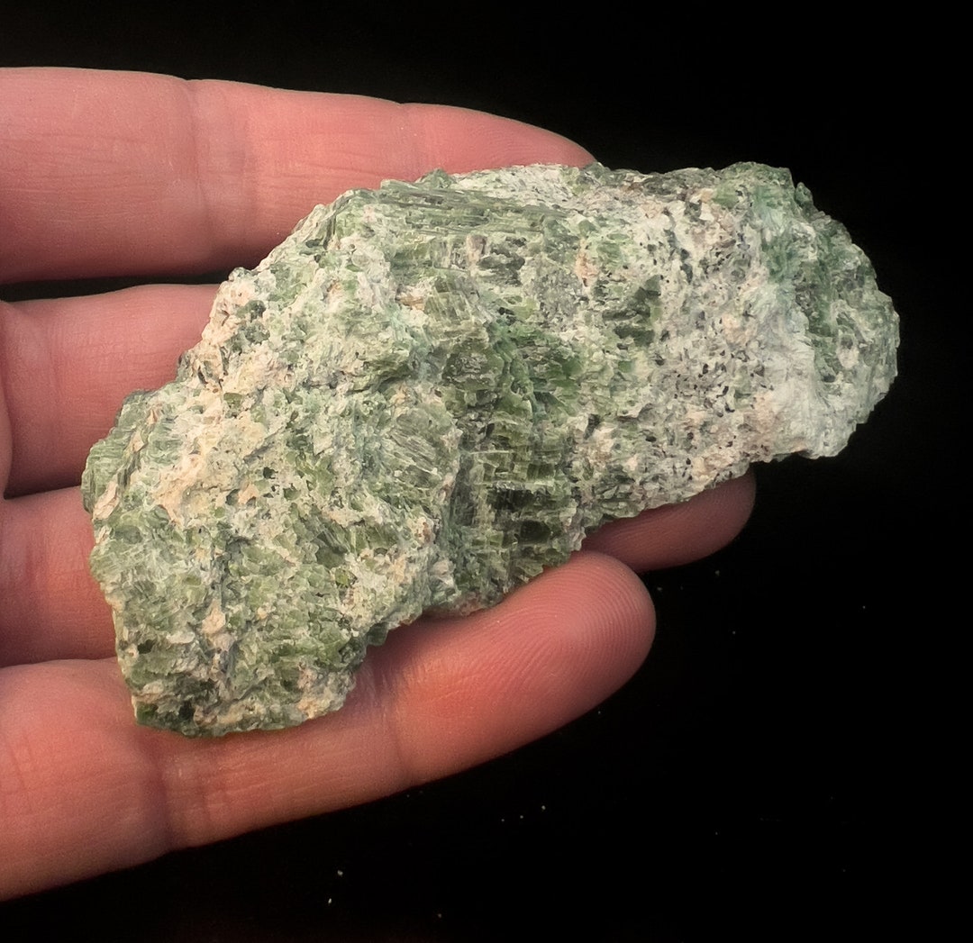 Rare CHROME DIOPSIDE Rough Crystal 3.1 Oz Chakra Stone Raw Specimen ...