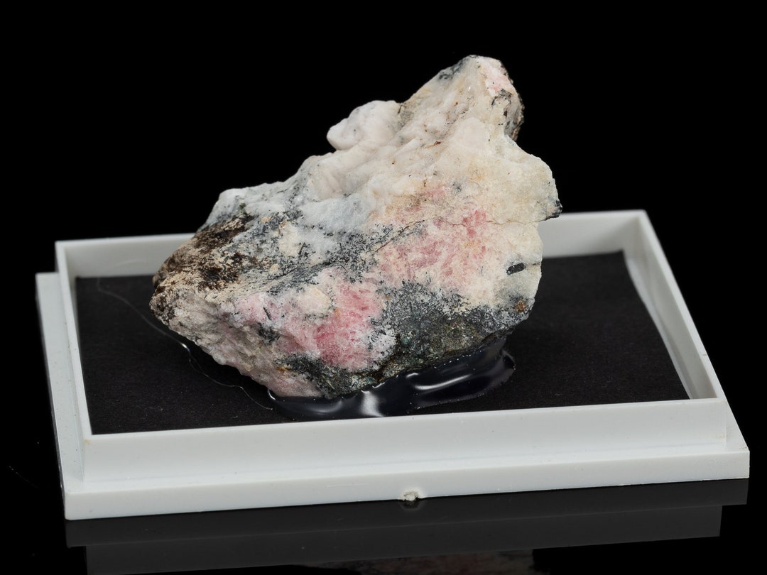 Rare Fluorescent TUGTUPITE Beryllite Crystal Stone 80 Cts in Box #5015T ...