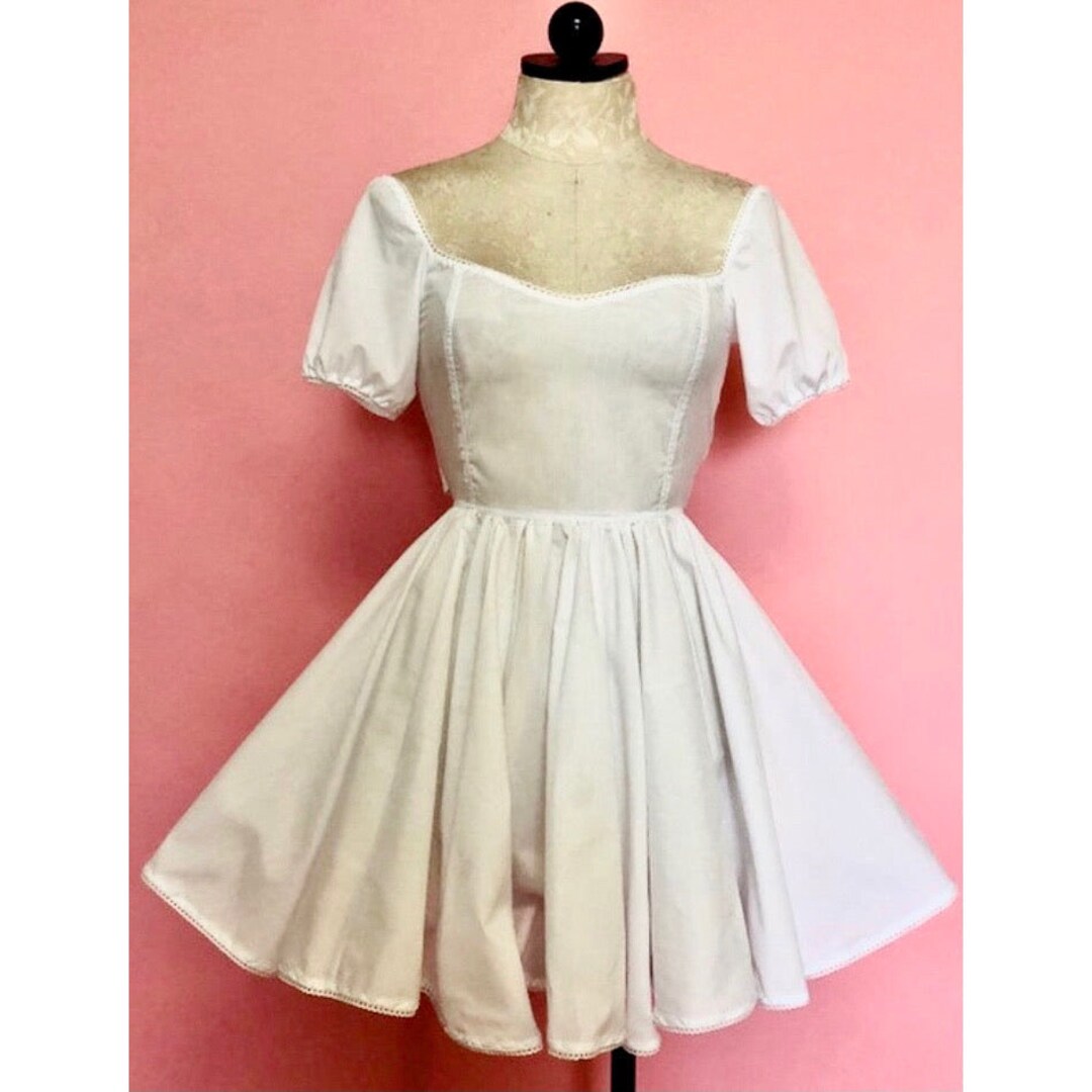 The Amanda Dress: Cotton Mini Dress With Sweetheart Neckline Back Bow ...