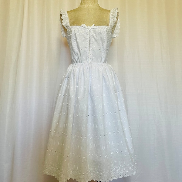 Morute Clothing - Etsy