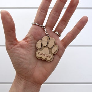 Cat Name Keychain - Personalized Pet Keychain - Gift for Pet Lovers ...