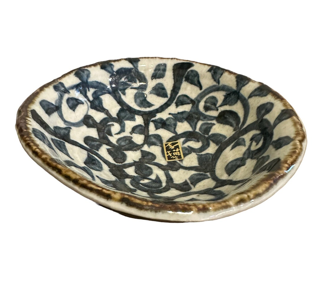 Decorative Japanese Karakusa Design Saucer for Kokedama 6" X 2" H ...