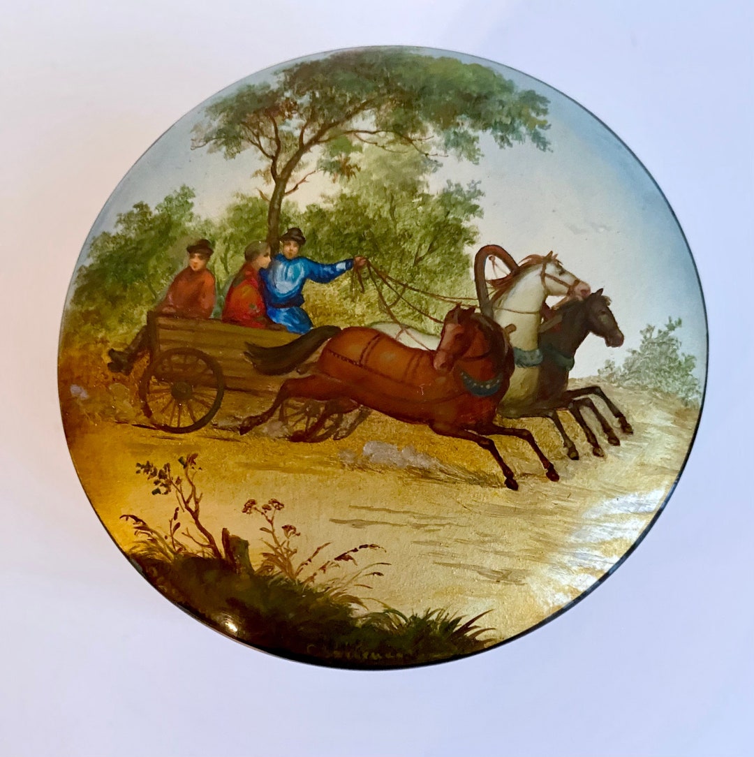 Russian Lacquer Round Box - Etsy