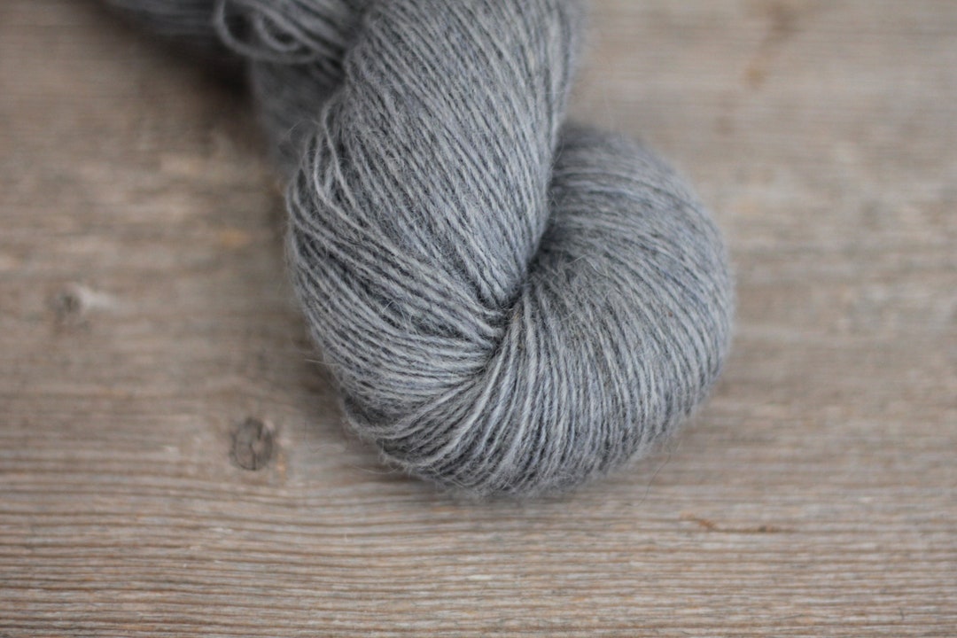 Dundaga Wool Yarn 7/1 Lace Weight Fingering Natural Rustic Wool Dyed ...