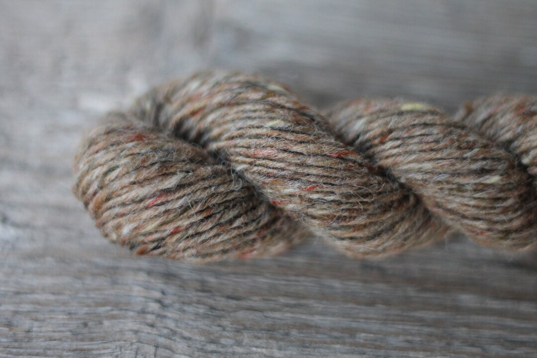 Donegal Kilcarra Tweed Yarn: Aran Weight, Pure New Wool, Ballure 4804 ...