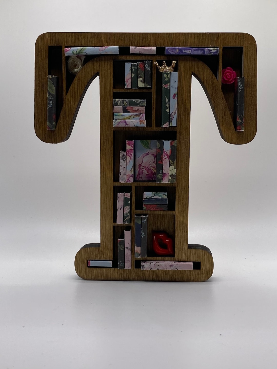 Book Nook Letter T, DIY Book Nook, Book Lover Gift, Book Nook Kit ...